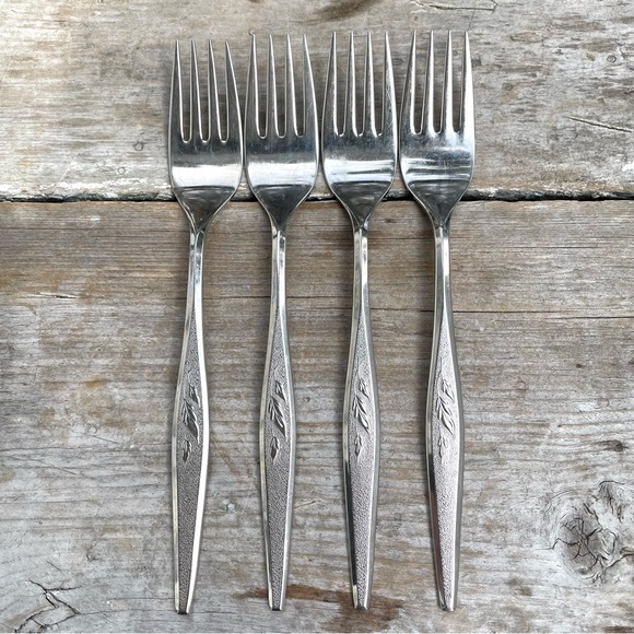 Oneida | Dining | Oneida Woodmere Stainless Set Of 4 Salad Forks | Poshmark